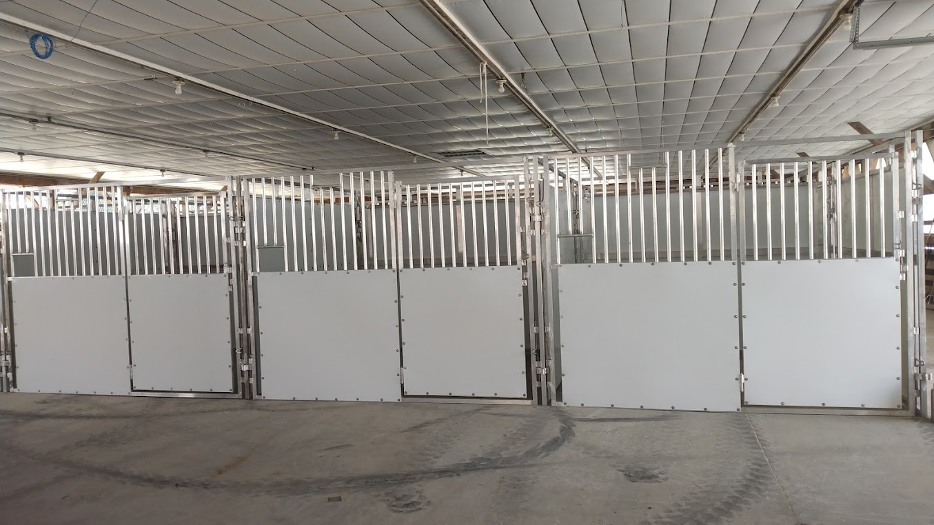 Portable Horse Stalls | Sunset Valley Metalcraft